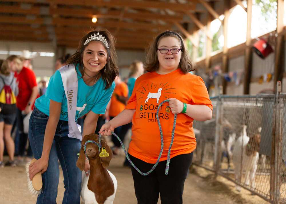 It's Showtime: 4-H Program Pairs Mentors with Buddies